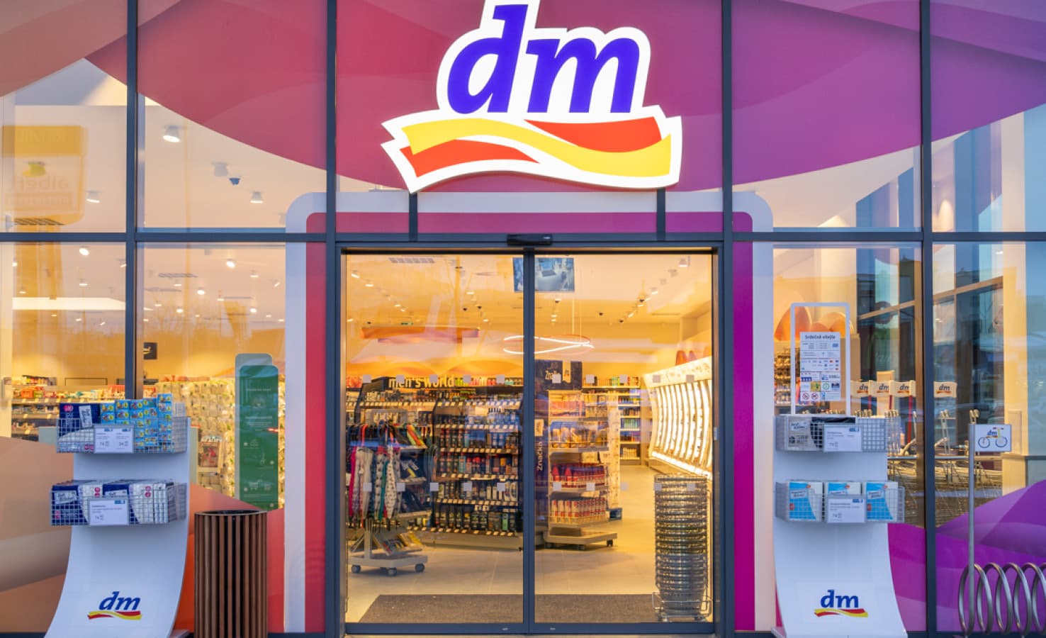 Prodejna dm v Retail parku Strakonická v Českých Budějovicích ...
